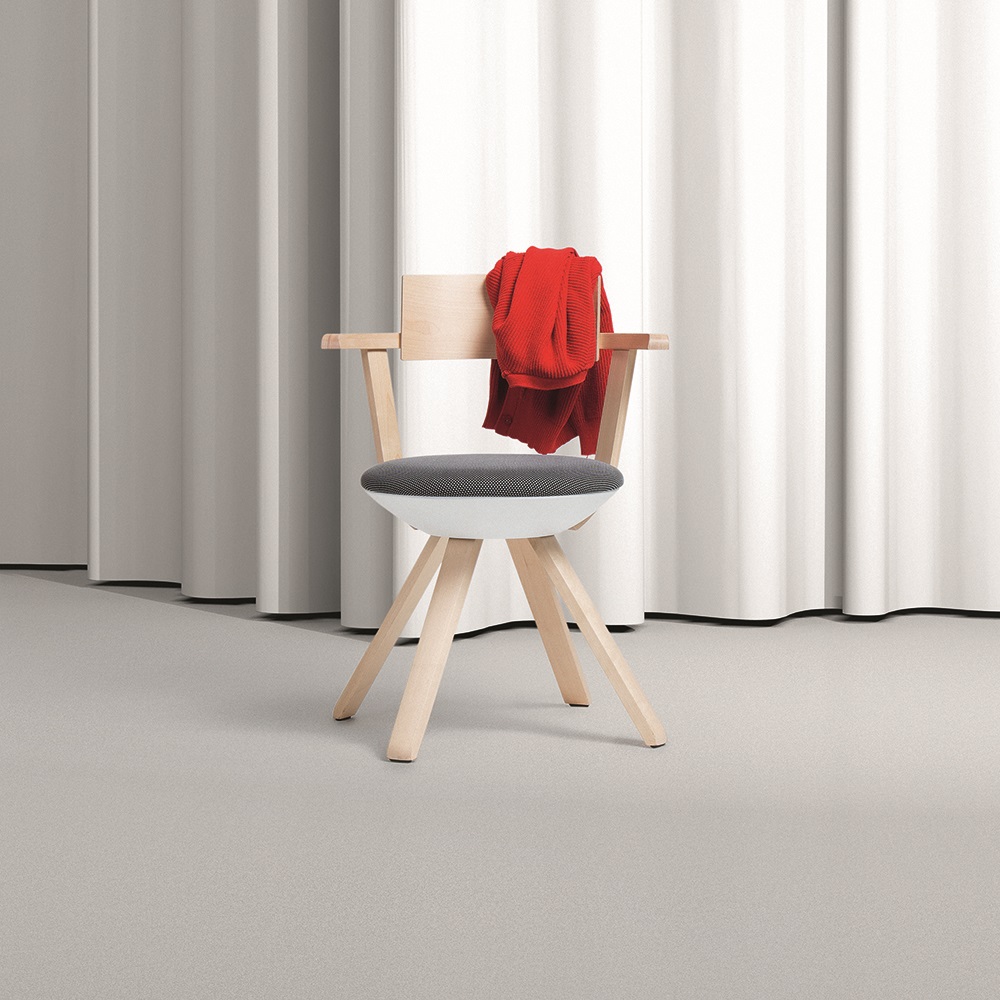 Rival Chair KG002 旋轉單椅（原木、灰坐墊） | 北歐櫥窗 NORDIC