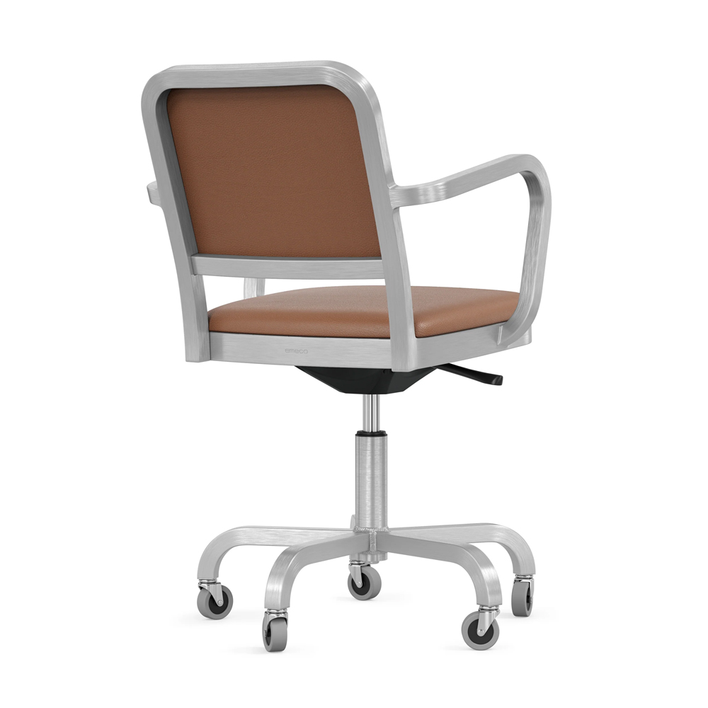 Navy Officer Swivel Armchair 海軍工作椅（自然棕皮革） | 北歐櫥窗 NORDIC