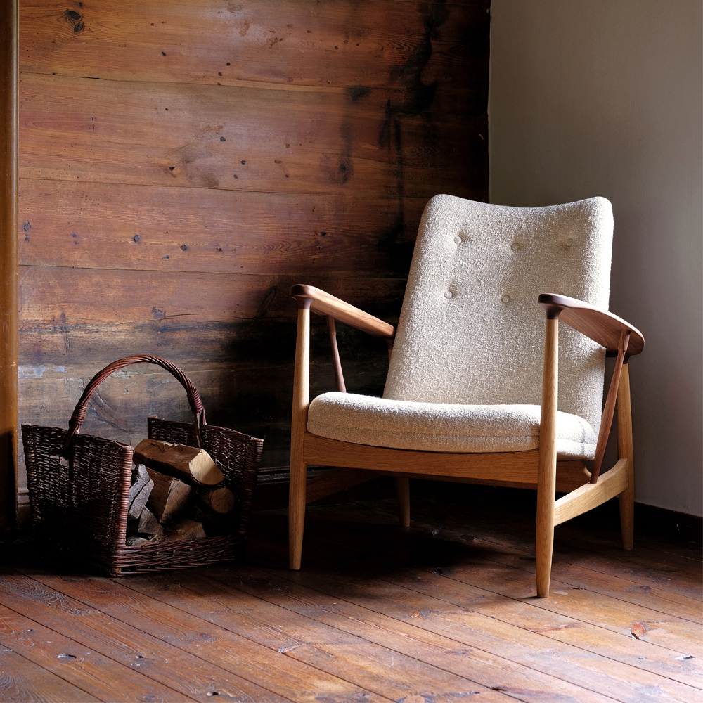 The Kettelhut Chair 凱特赫 主人椅（亞麻米色布料） | 北歐櫥窗 NORDIC