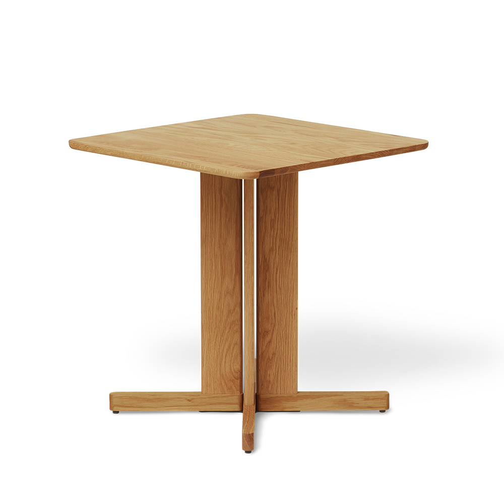 Quatrefoil Table 方桌（橡木） | 北歐櫥窗 NORDIC