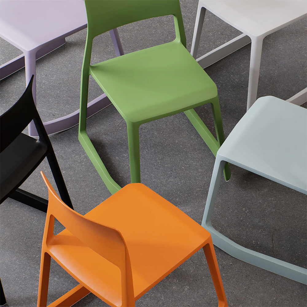 Tip Ton RE 傾身細椅（珊瑚紅） | 北歐櫥窗 NORDIC