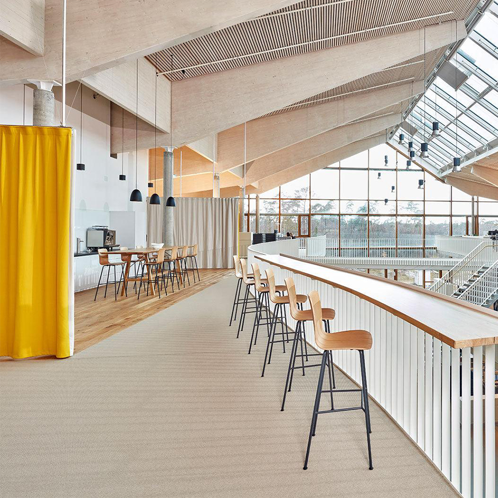 HAL Ply Stool High 高腳凳（淺橡木） | 北歐櫥窗 NORDIC